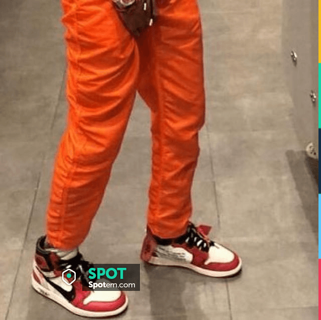 The pair of Jordan 1-off white door-Ayo on his post Instagram | Spotern