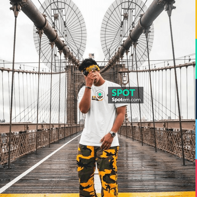 The Box logo Brooklyn Supreme that brings the influencer and youtubeur ...