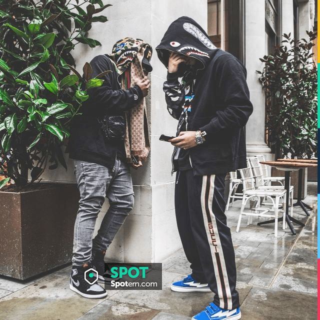 The Air Jordan 1 Shadow of the youtubeur and influencer Ari Petrou on ...