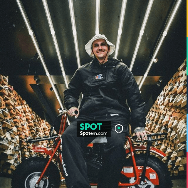 The black pants Supreme x Champion that bears the influencer and ...