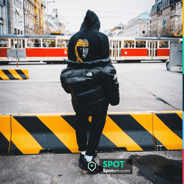 The Air Max 98 Supreme that brings the influencer and youtubeur Willy ...