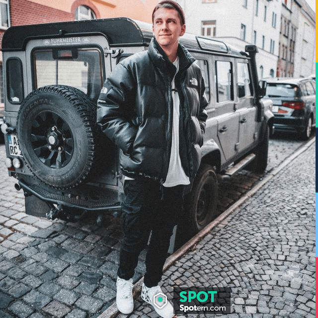 La Nike Air Force 1 Low Supreme x CDG blanca que lleva el influencer y ...