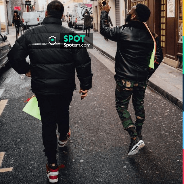 El abrigo Black Supreme que lleva el influencer Ryan Murad en su ...