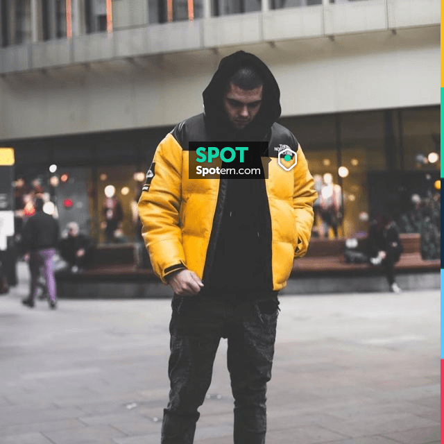 The yellow coat Supreme TNF worn by the influencer Bulgarian Emil ...