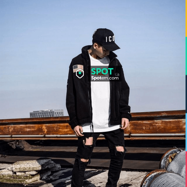 The gilet black Supreme TNF worn by the influencer Hyped Jason on his ...