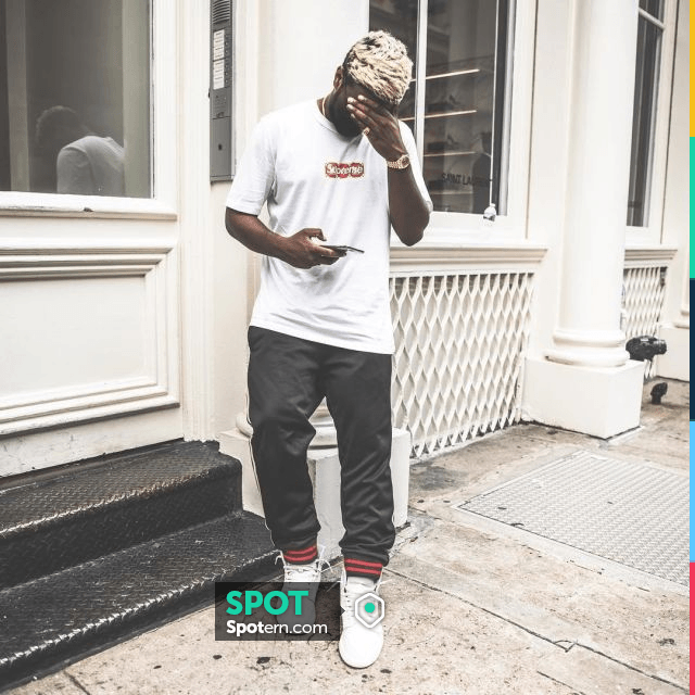 The Jordan 1 white that is on the influencer Vivian Frank on his ...