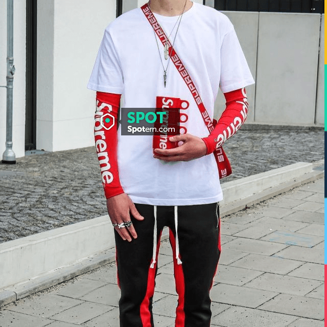 The red channel Supreme NBA that wears the influencer Moe Sommer on his ...