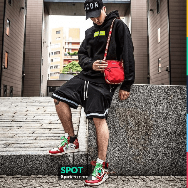 The Jordan 1 Off-White red what does the influencer Moe Sommer on his ...