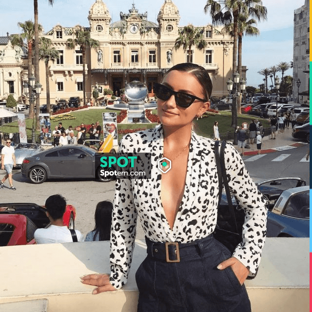 The blouse ASOS @chloebbbb (Chloe Bleinc) on Instagram | Spotern