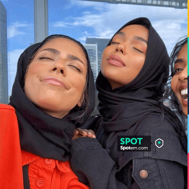 Le veste en jean Princess Polly portée par Shahd Batal sur son compte ...