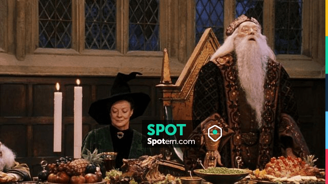 The replica of the cup of Albus Dumbledore (Richard Harris) in " Harry ...