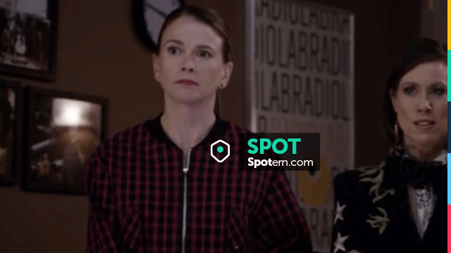 Bomber red plaid Liza Miller (Sutton Foster) in Younger S05E03 | Spotern