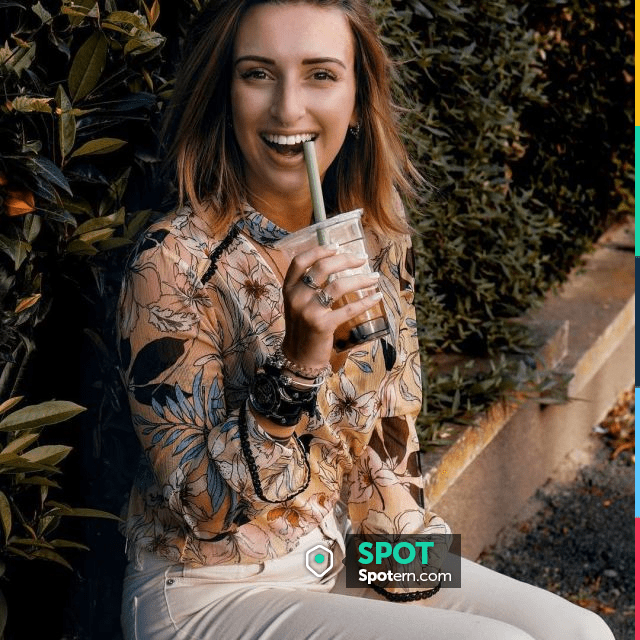 The white pants seen on the account instagram of sweetieytb | Spotern