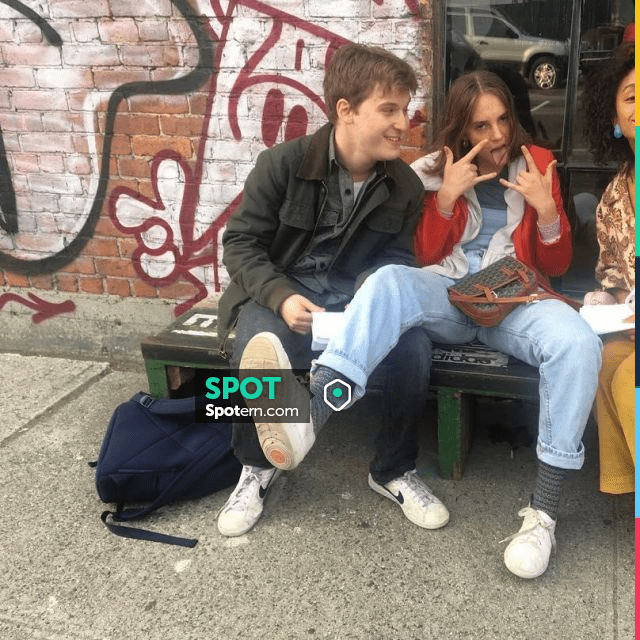 The pair of socks and grey on the account Instagram of Maya_Hawke | Spotern