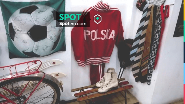 La veste Polska de l'équipe de Pologne de Natoo dans sa vidéo YouTube ...