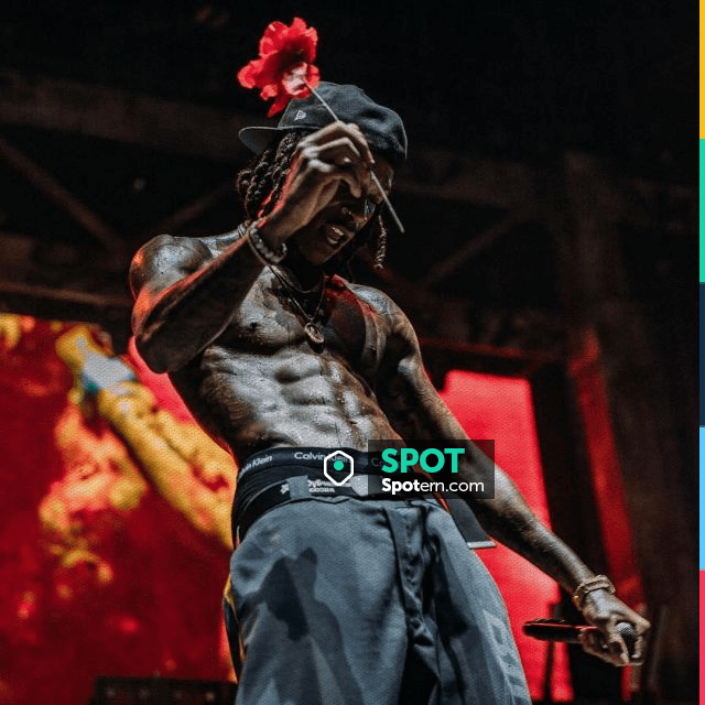 Boxer Modern Essentials Calvin Klein porté par Wiz Khalifa sur son ...