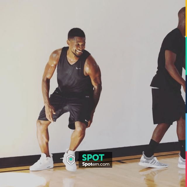 Sneakers Nike Air Jordan 4 Retro "Pure Money" worn by Usher on his ...