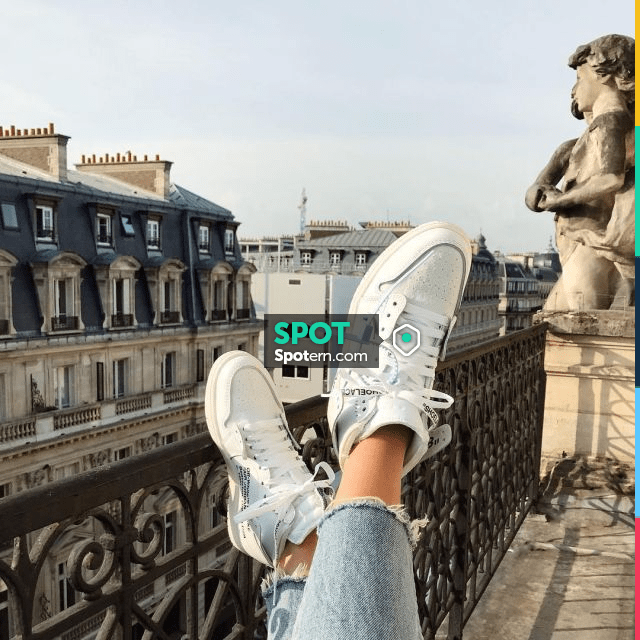 Sneakers Nike Air Jordan 1 X Off white Nrg worn by Chloe Bleinc on his account Instagram ...