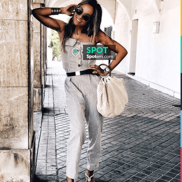 The combination of stripes of Virginia Rodriguez on his account ...