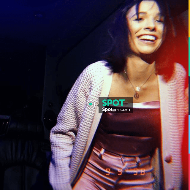 The cardigan Coach pink worn by Connar Franklin on the account ...