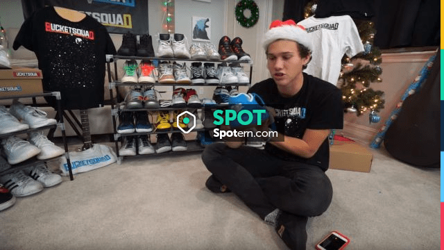 Sneakers Nike Kyrie 3 "Mamba Mentality" of Jesser in SHOWING MY ENTIRE ...