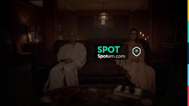 Winter Anderson's (Billie Lourd) long dress as seen in American Horror ...