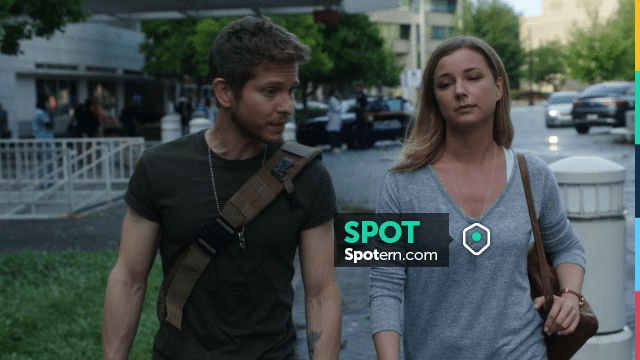 Collar de etiquetas de labradorita del círculo martillado de Nicolette ...