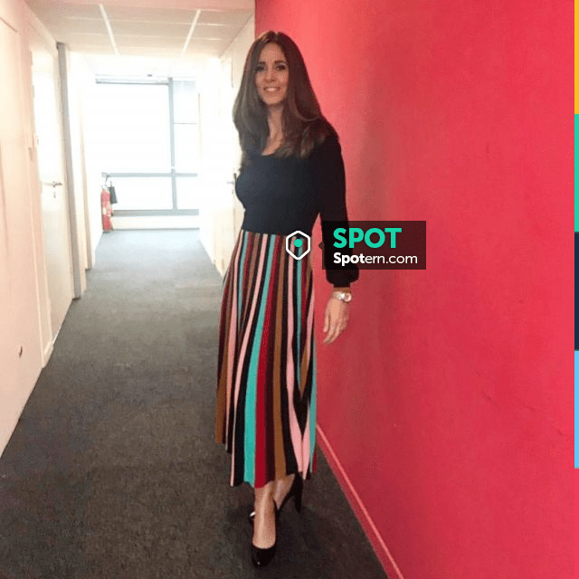 La robe à rayures multicolore de Caroline Munoz sur le compte instagram ...