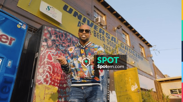 The sweatshirt with hood Dolce & Gabbana worn by Rohff in the clip The ...