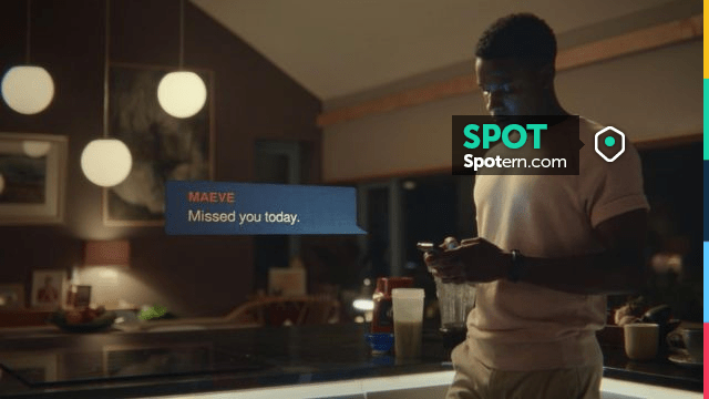 Le t-shirt de Jackson Marchetti (Kedar Williams-Stirling) dans Sex ...