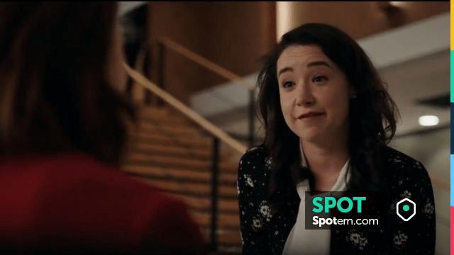 Cinq a Sept Stardust Rowan Floral-Print Tie-Neck Blouse worn by Marissa ...