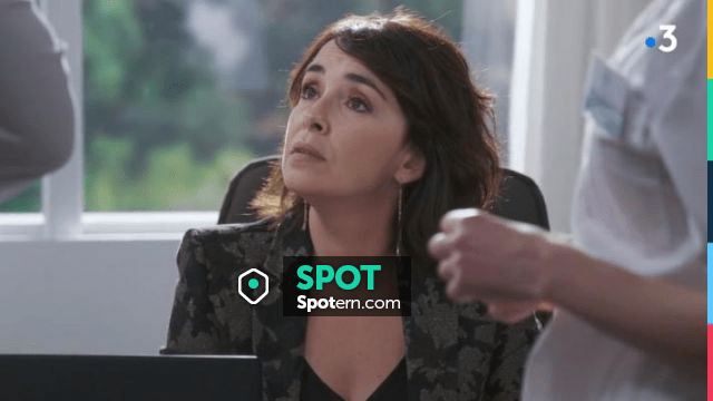 The jacket jacquard Jeanne Carmine (Stéphanie Pareja) in the Most ...