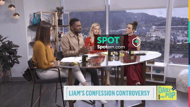 Zara Robe Plissée portée par Melanie Bromley sur E! News Quotidiennes ...