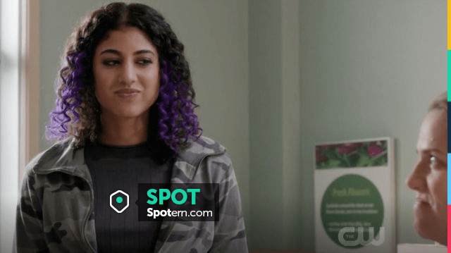 Topshop Ribbed Sweater in Grey worn by Heather Davis (Vella Lovell) in ...