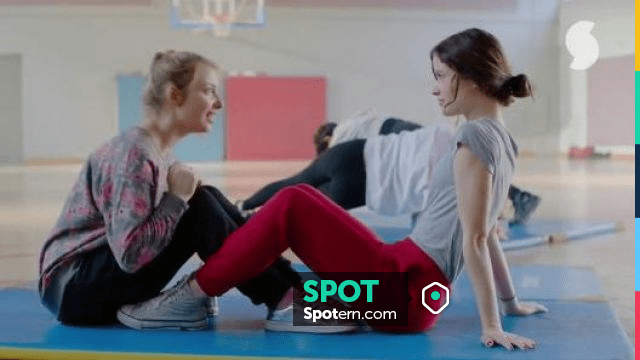 Red trousers worn by Manon (Marilyn Lima) in Skam France | Spotern