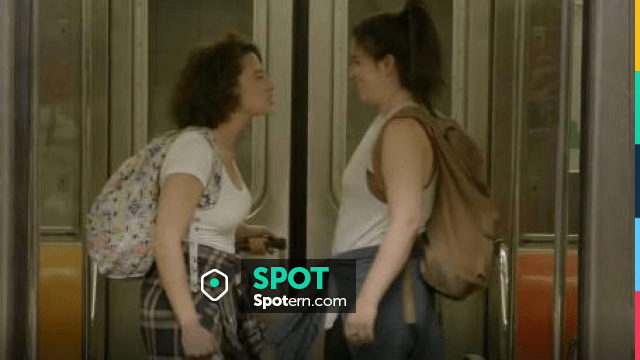 Uo BDG Logan button down shirt worn by Ilana Wexler (Ilana Glazer) in ...