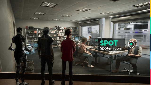 Virtual Reality Headset used by Curator / Ogden Morrow (Simon Pegg) in ...