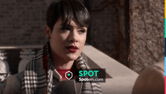 Plein Sud Fitted Open-Back Dress worn by Anika Calhoun (Grace Byers) in ...