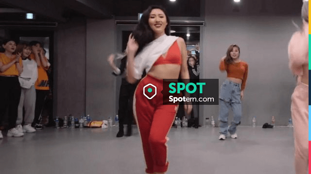 The red pants Adidas Hwasa in gogobebe(고고베베) - MAMAMOO(마마무) / Mina ...