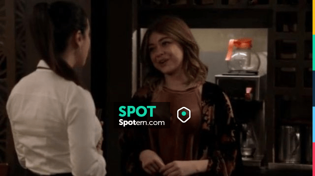 Chloe & Katie Velvet Swing Tank worn by Haley Dunphy (Sarah Hyland) in ...