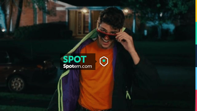 The orange T-shirt worn by Brooks Rattigan (Noah Centineo) in The ...