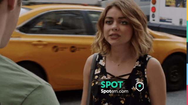 Chloe & Katie flo­ral print swing tank worn by Haley Dunphy (Sarah ...