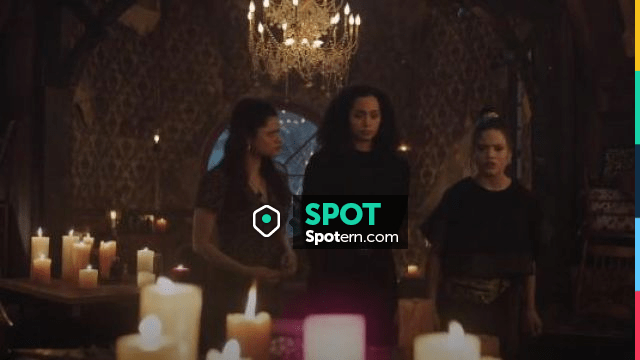 Madewell Button Wrap Dress worn by Mel Vera (Melonie Diaz) in Charmed ...