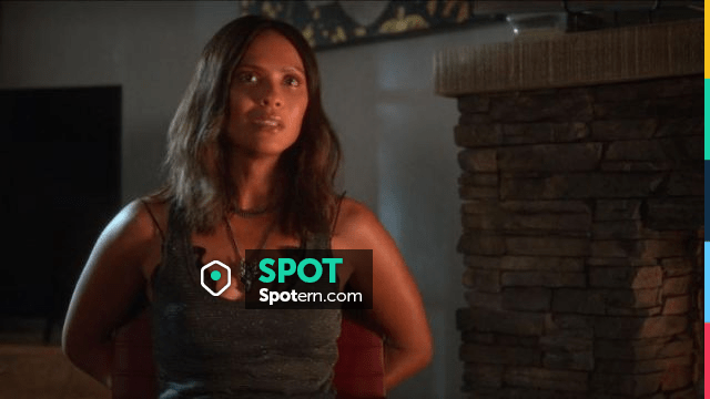 Brassiere negro de Mazikeen (Lesley-Ann Brandt) en Lucifer (S04E01 ...