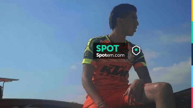 Le maillot de KTM Racing orange Thailande porté par Moha dans le clip Au pied de ma tour de MMZ ...