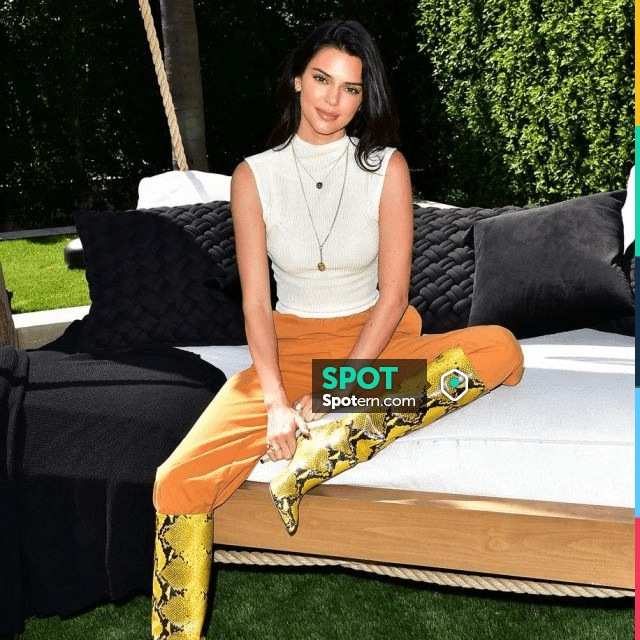 The boots with heels effect python of Kendall Jenner at the Moon' Oral ...