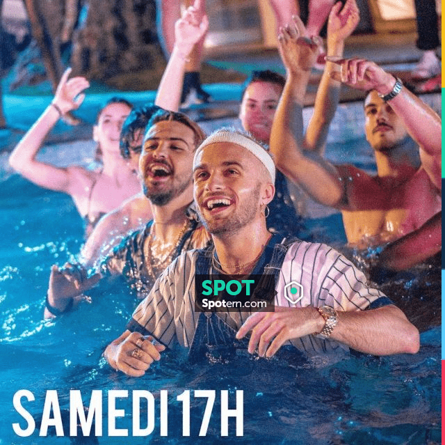 The striped t-shirt worn by Squeezie on his account Instagram ...