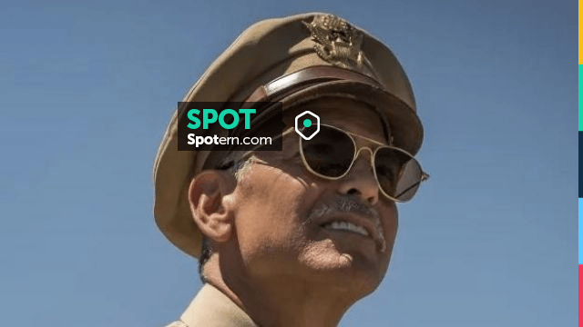 The sunglasses worn by Scheisskopf (George Clooney) in Catch-22 S01E01 ...