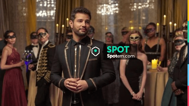 The black suit with seams of golden Saint Laurent Sam Jones (Rafael de ...