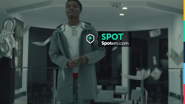 Rain grey jacket of Roddy Ricch in his clip video Out Tha Mud | Spotern